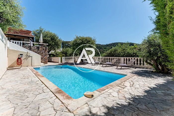 Maison à vendre - Nice, Saint-Pancrace - 5 pièces - 4 chambres