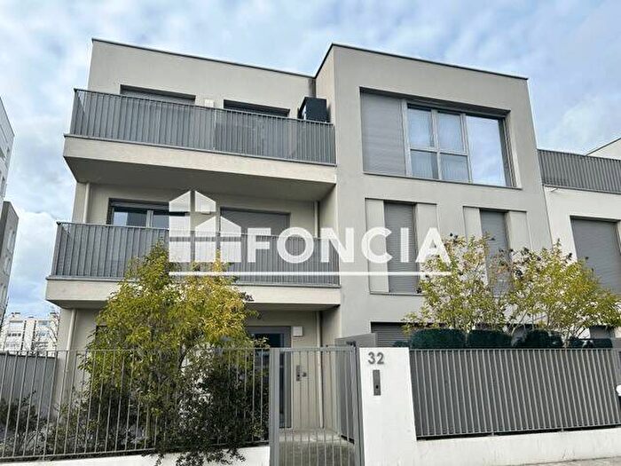 Appartement à louer - Bras de Fer-Tourelles, Évry-Courcouronnes - 3 pièces - 2 chambres