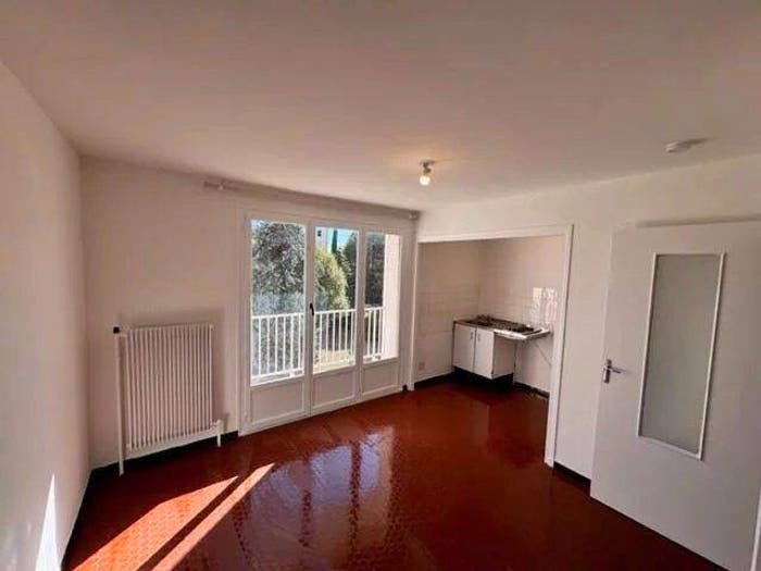 Appartement 1 pièce à Cusset, Villeurbanne, à louer