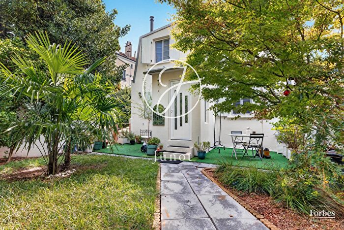 Maison 5 pièces à vendre à Puteaux, Colline