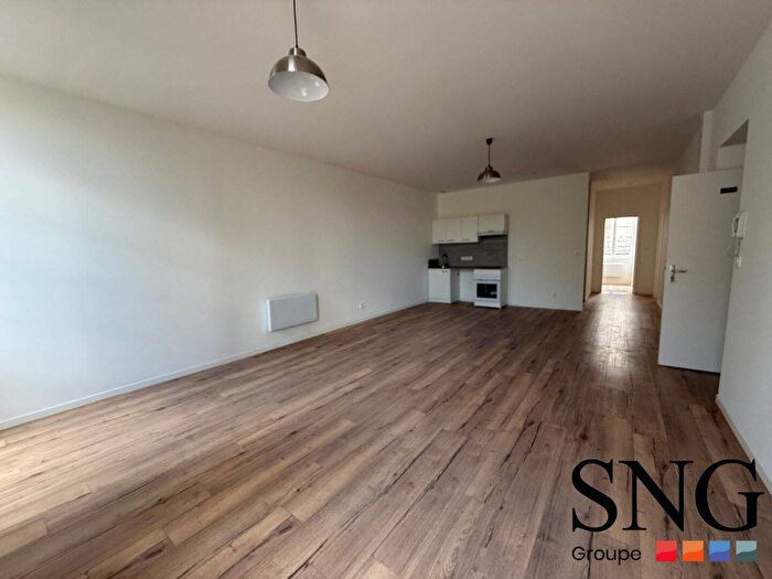 Appartement à louer - Centre Ville, Mazamet - 3 pièces - 2 chambres