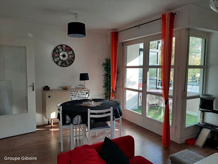 Appartement 3 pièces à louer - Quartiers Nord-Est, Les Longs Champs