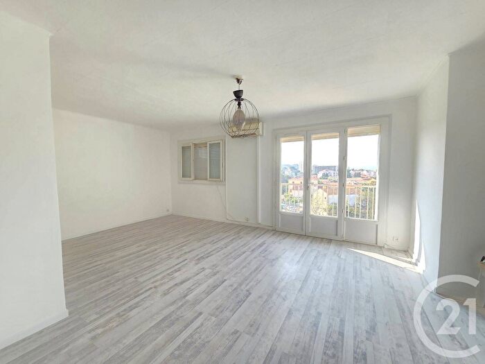 Appartement à louer - Toulon - 4 pièces - 2 chambres