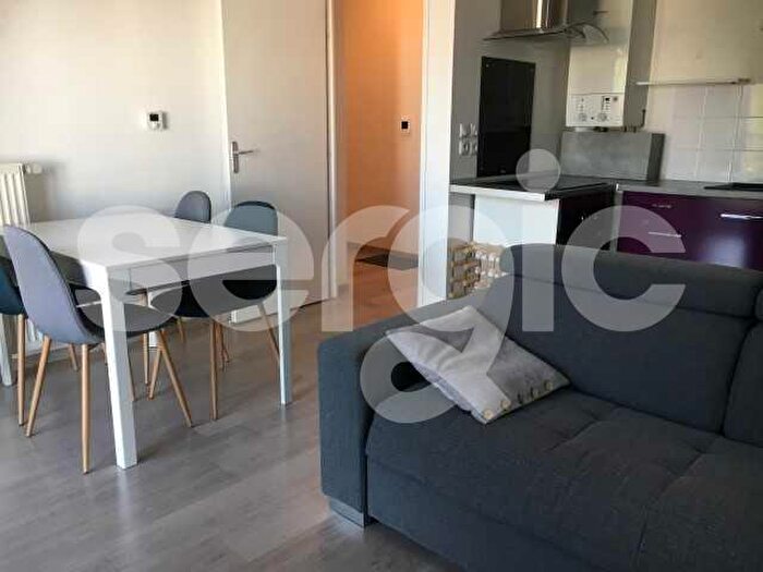 Appartement à louer - Faches-Thumesnil, Thumesnil mairie - 2 pièces - 1 chambre