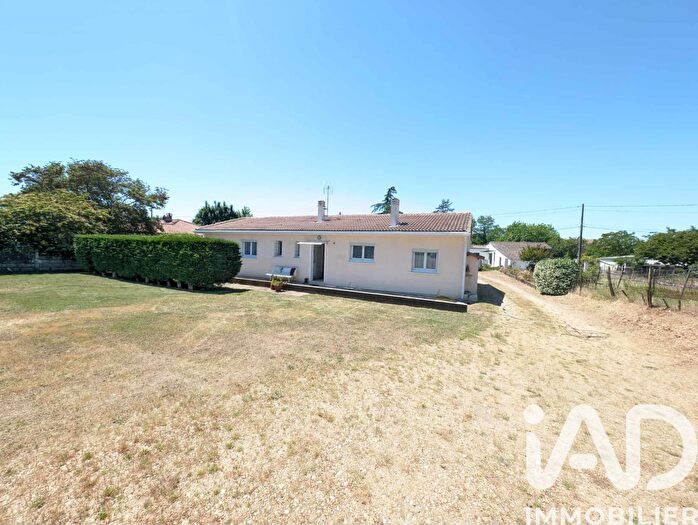 Maison à vendre - Coutras - 5 pièces - 4 chambres