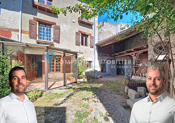 Maison 8 pièces à vendre - Crolles