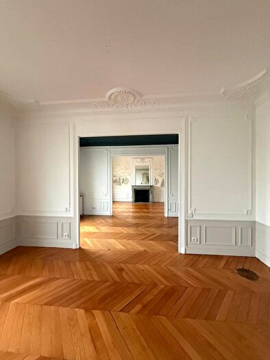 Appartement à louer - Cambronne-Garibaldi, Paris ème arrondissement - 6 pièces - 3 chambres