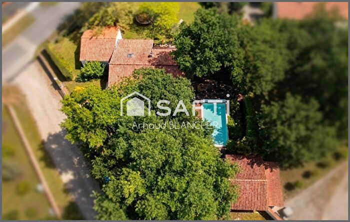 Vuil-et-Giget, Voeuil-et-Giget - Maison 7 pièces à vendre