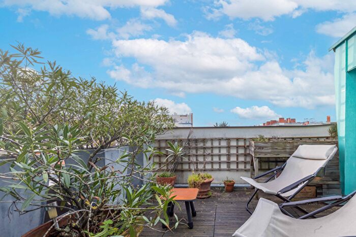 Maison à vendre - Montrouge, Haut-Mesnil Grand Sud - 10 pièces - 5 chambres