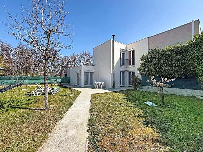 Maison à vendre - Villefontaine - 5 pièces - 3 chambres