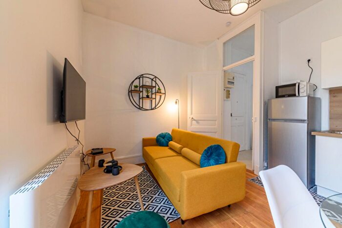 Appartement 2 pièces à louer à Grenoble, Eaux-Claires, Mistral