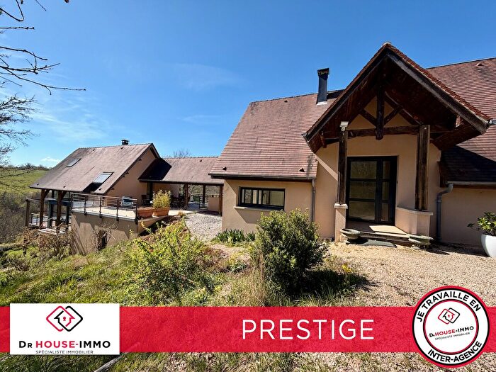 Maison 8 pièces à Rouffignac-Saint-Cernin-de-Reilhac, à vendre