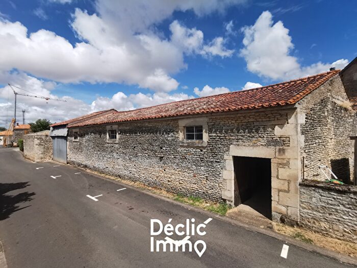 Maison à vendre - Saint-Pierre-le-Vieux - 1 pièce