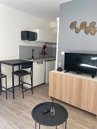 Appartement à louer - Clairmarais-Charles Arnould, Reims - 1 pièce