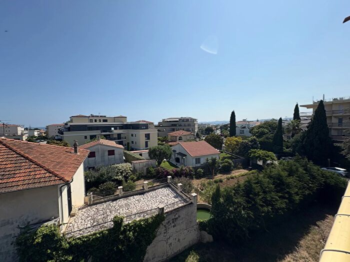 Appartement à vendre - Saint-Laurent-du-Var, Galinières, Pomarels - 2 pièces - 1 chambre