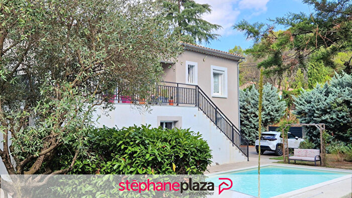 Maison à vendre - Vaison-la-Romaine - 7 pièces - 5 chambres