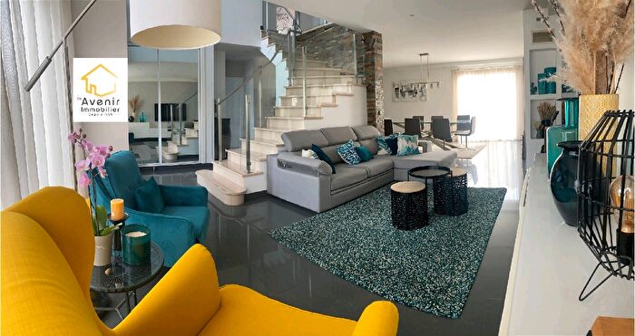 Maison à vendre - Le Plessis-Trévise - 7 pièces - 4 chambres