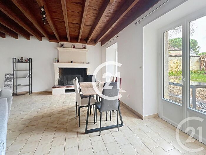 Maison à louer - Saint-Brice - 4 pièces - 3 chambres