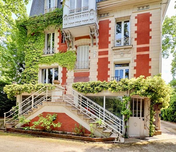 Maison à vendre - Les Mureaux, Nouvelle France - 11 pièces - 7 chambres
