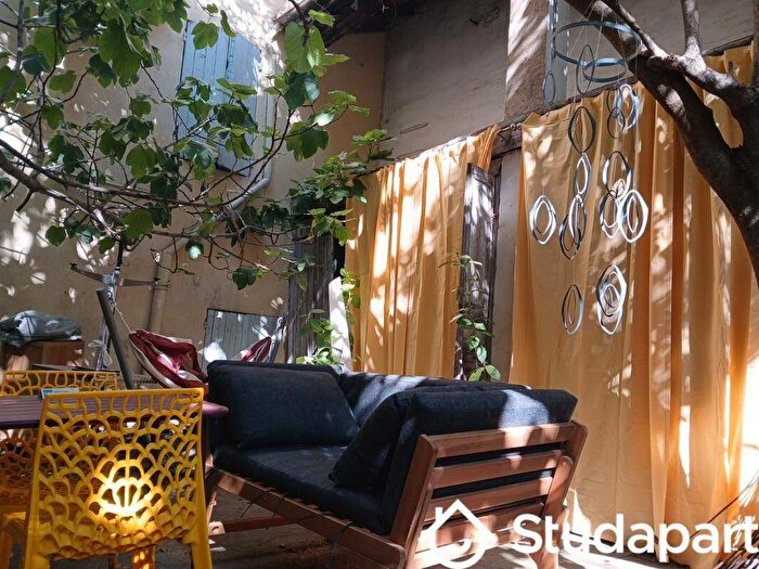 Appartement à louer - Centre Ville, Aix-en-Provence - 1 pièce