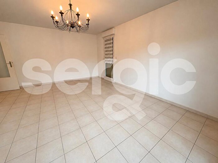 Béthune, Gare : Appartement 3 pièces à louer