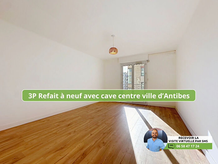 Appartement à vendre - Antibes, Coeur de ville - 3 pièces - 2 chambres