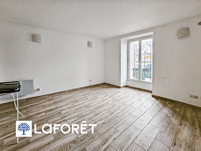 Appartement 1 pièce à Corbeil-Essonnes, Rive droite, à louer