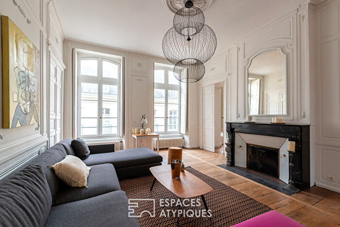 Appartement à vendre - Quartiers Centre, Centre-ville - 4 pièces - 2 chambres