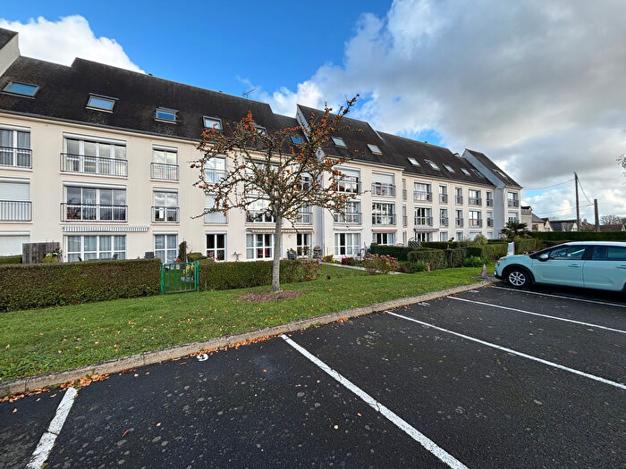 Appartement à vendre - Bayeux, Centre-ville, Saint-Jean - 3 pièces - 1 chambre