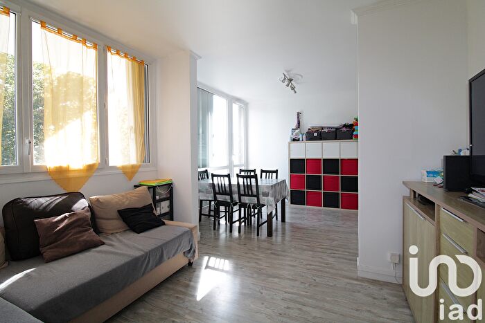 Appartement à vendre - Neuilly-sur-Marne, Fauvettes Sud - 5 pièces - 3 chambres