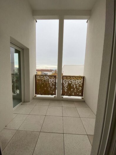 Moulin à Vent-Ernest Renan, Vénissieux : Appartement 3 pièces à louer