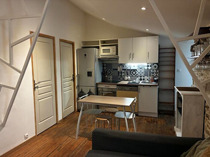 Nîmes, Ecusson, Arènes : Appartement 3 pièces à louer