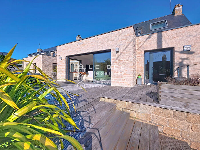 Maison à vendre - Larmor-Plage - 8 pièces - 4 chambres