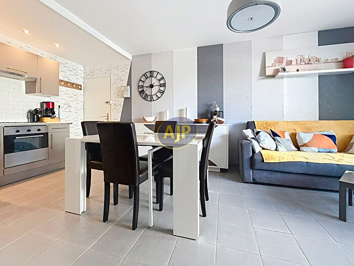 Saint-Hilaire-de-Riez, Mouettes, Becs, Pège, Demoiselles, Littoral, Le Both : Appartement 2 pièces à vendre