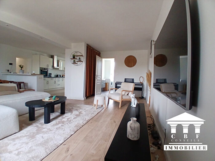 Appartement à vendre - Écuisses - 5 pièces - 3 chambres