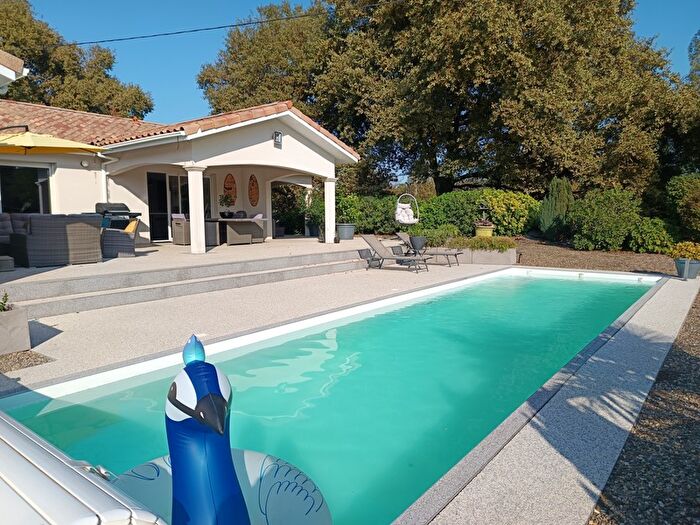 Maison à vendre - Aire-sur-lAdour - 6 pièces - 5 chambres