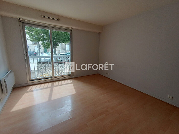 Appartement à louer - Bordeaux, Pellegrin, Chaban-Delmas - 1 pièce