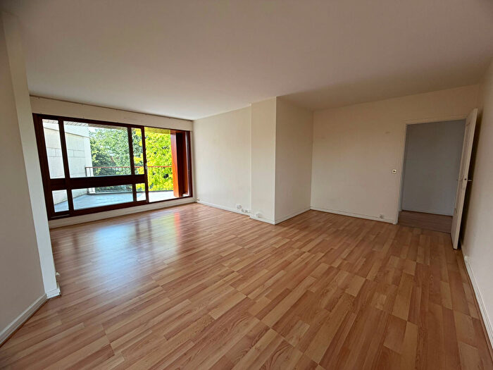 Appartement 4 pièces à vendre à Rocquencourt