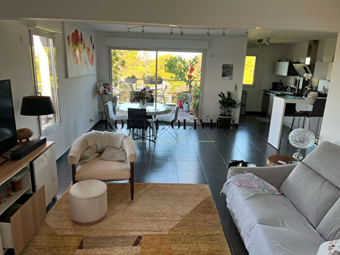 Aix-en-Provence, Saint-Donat, Les Platanes : Appartement 4 pièces à vendre