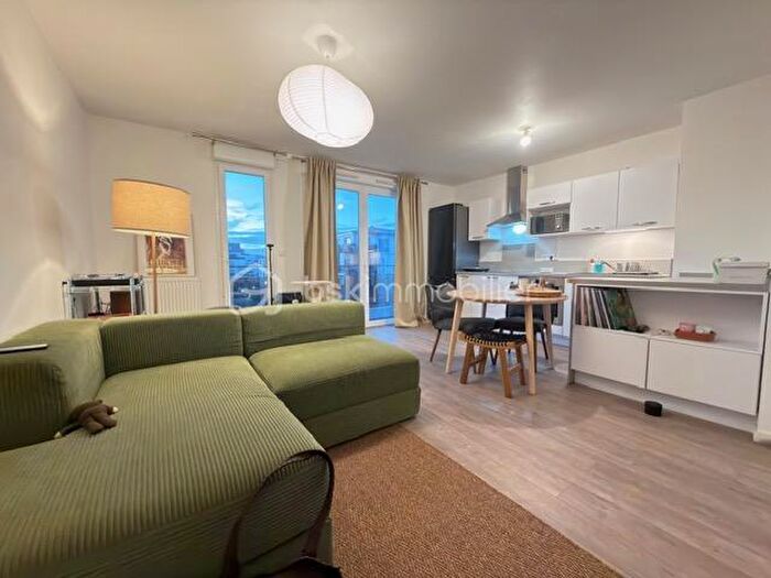 Appartement à vendre - Moissy-Cramayel, Les Hauldres - 3 pièces - 2 chambres