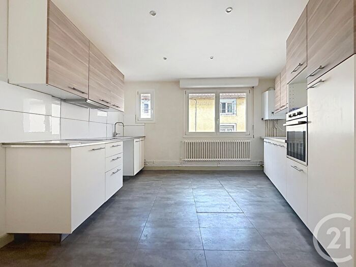 Appartement 4 pièces à louer - Lure