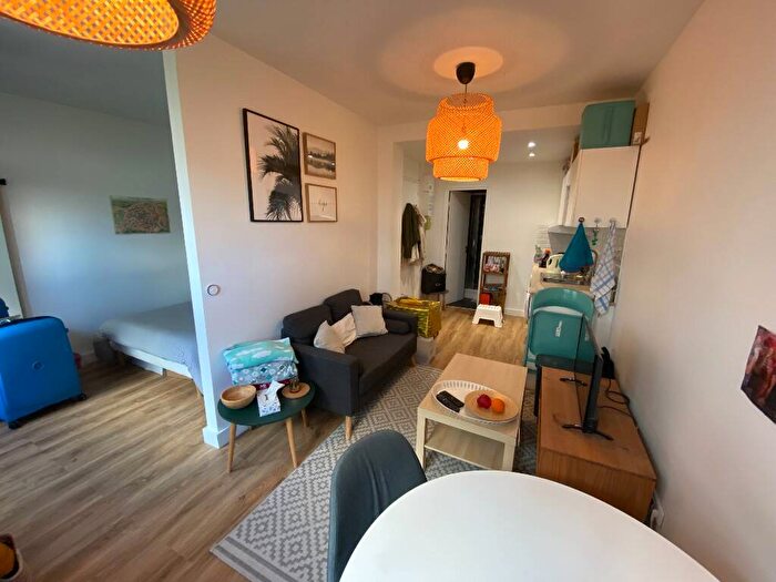 Appartement à louer - Barre-Ormesson, Deuil-la-Barre - 1 pièce