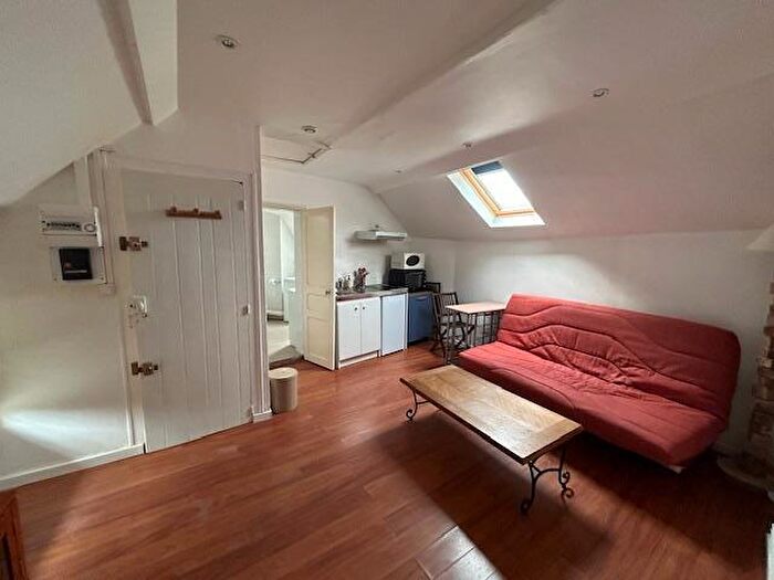 Appartement à louer - Saumur, Nantilly - 1 pièce