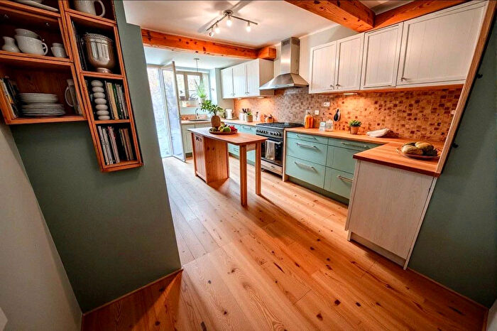 Maison à vendre - Venasque - 5 pièces - 4 chambres