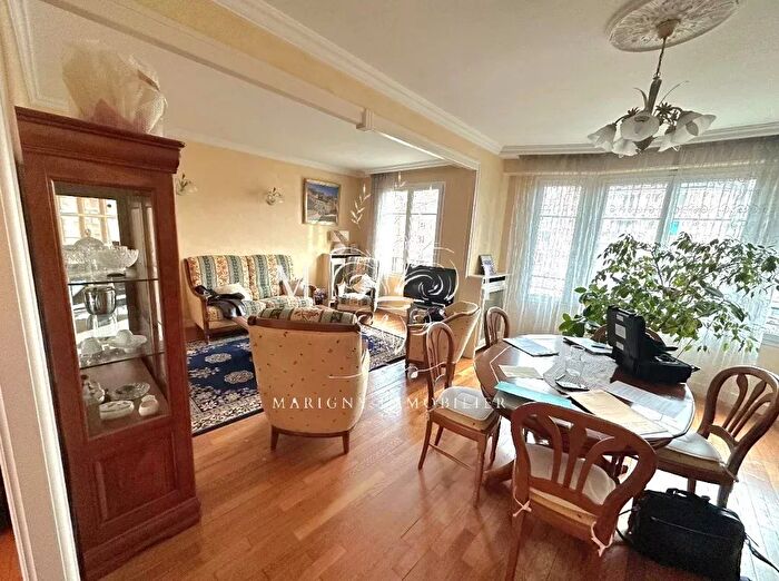 Paris 20ème, Gambetta : Appartement 4 pièces à vendre
