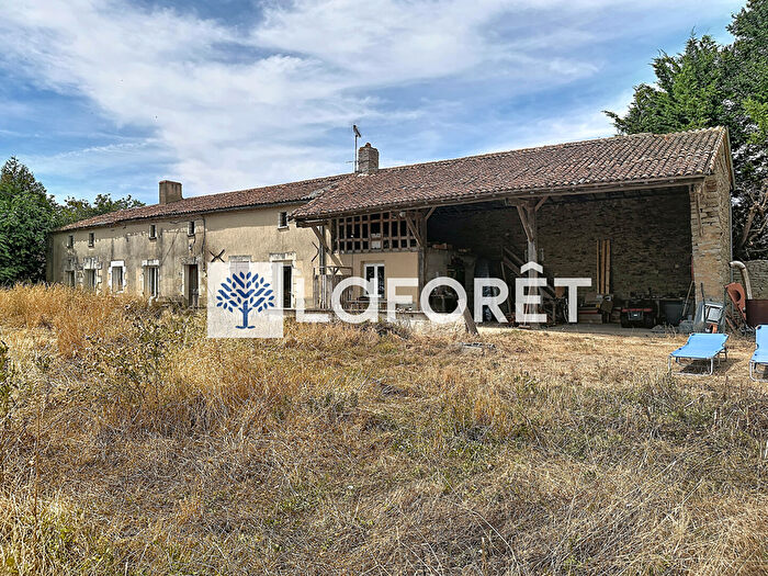Maison 5 pièces à Moncontour, à vendre