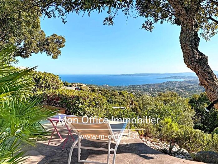 Roquebrune-sur-Argens : Appartement 4 pièces à vendre