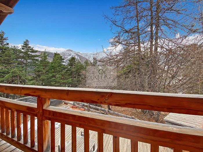 Maison à vendre - Saint-Étienne-de-Tinée - 5 pièces - 4 chambres