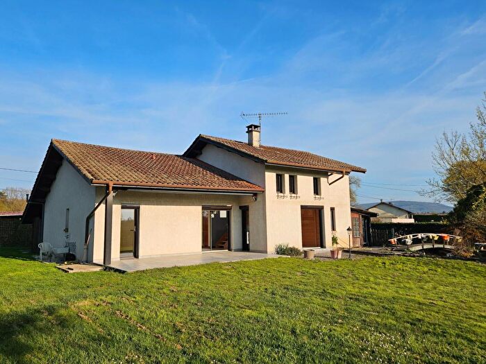 Maison à vendre - Bourg-en-Bresse - 6 pièces - 4 chambres