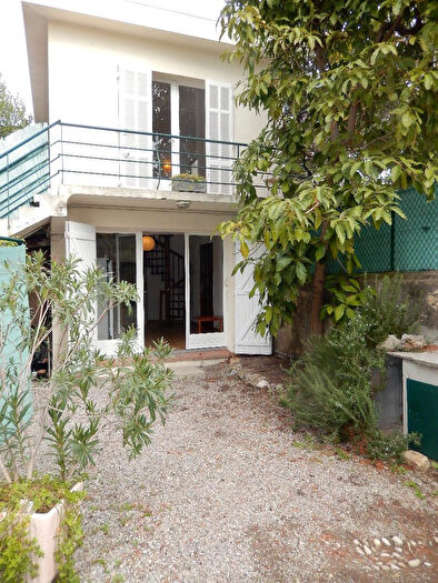 Cannes, Prado, République : Appartement 2 pièces à louer